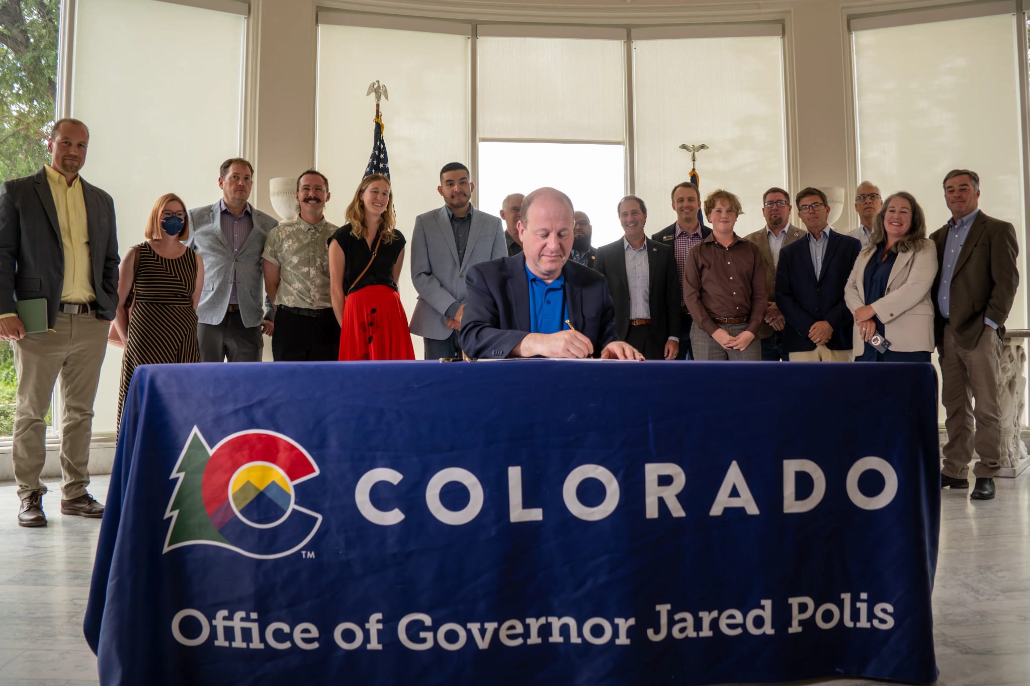 Colorado signs bill to encourage local governments and utilities to ...